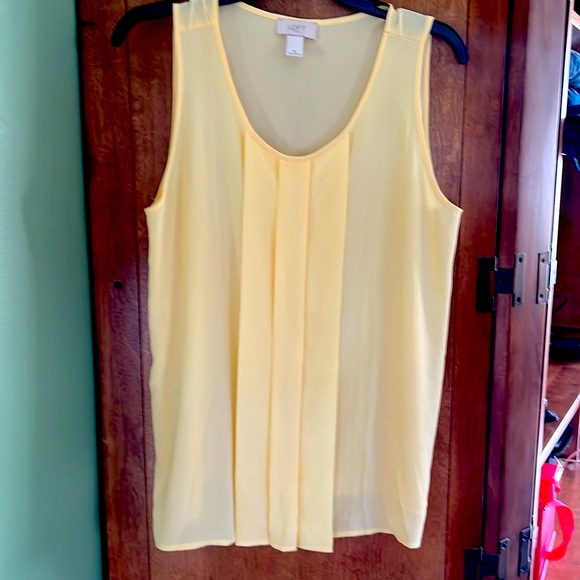 LOFT | Tops | Loft Summer Top Beautiful Pale Yellow Color Barely Worn ...